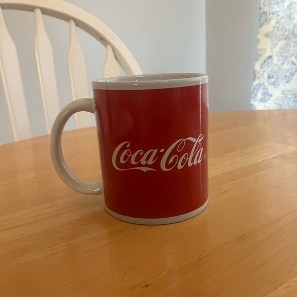 Coca Cola | Dining | Set Of 4 Vintage Coca Cola Logo Mugs | Poshmark